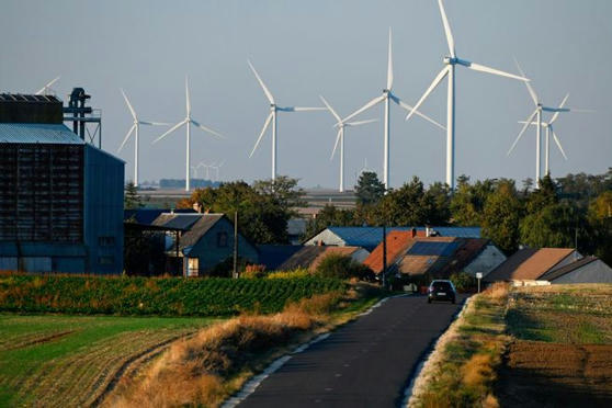 Les éoliennes émettent des infras...