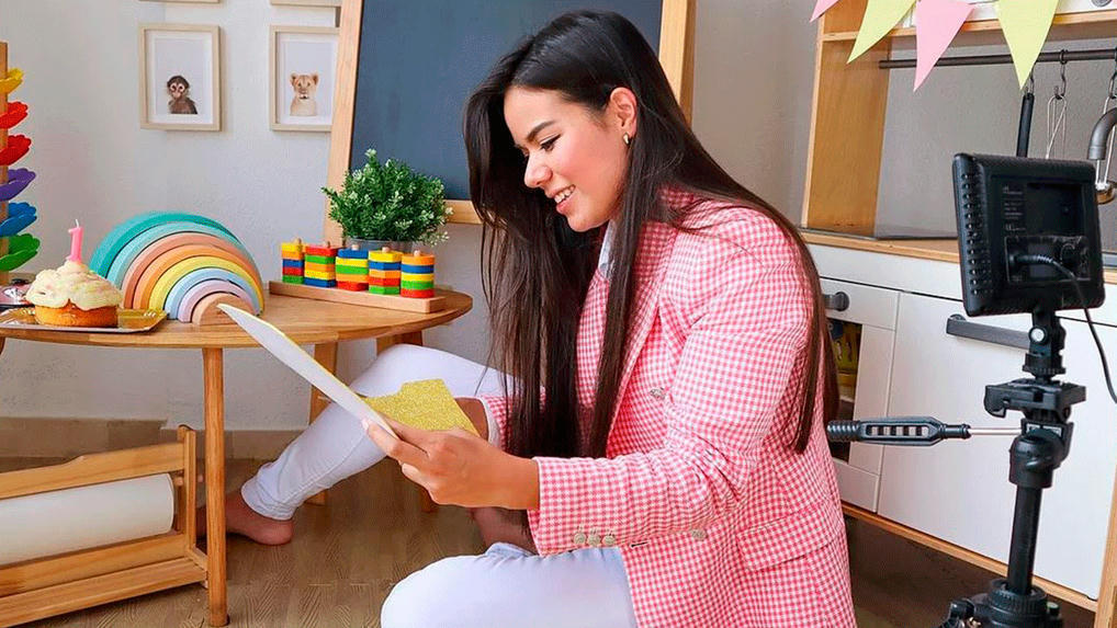 Francis Lam, la maestra tiktoker más inf...