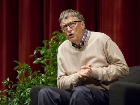 Bill Gates sees innovation solving world proble...
