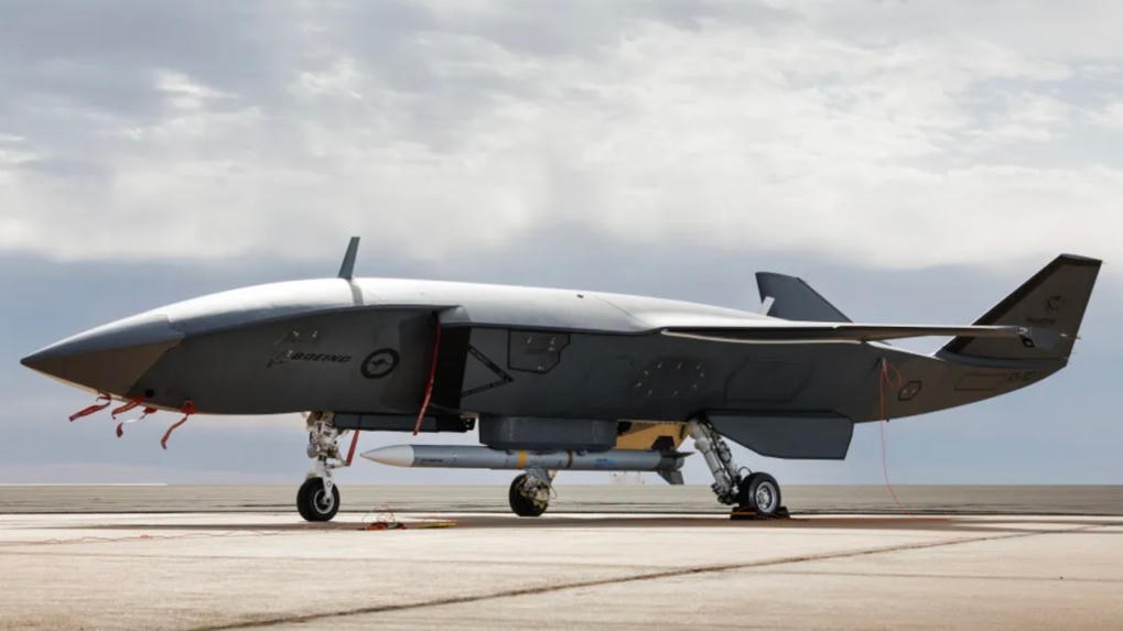 Boeing Details New MQ-28 Ghost Bat Features, Ey...