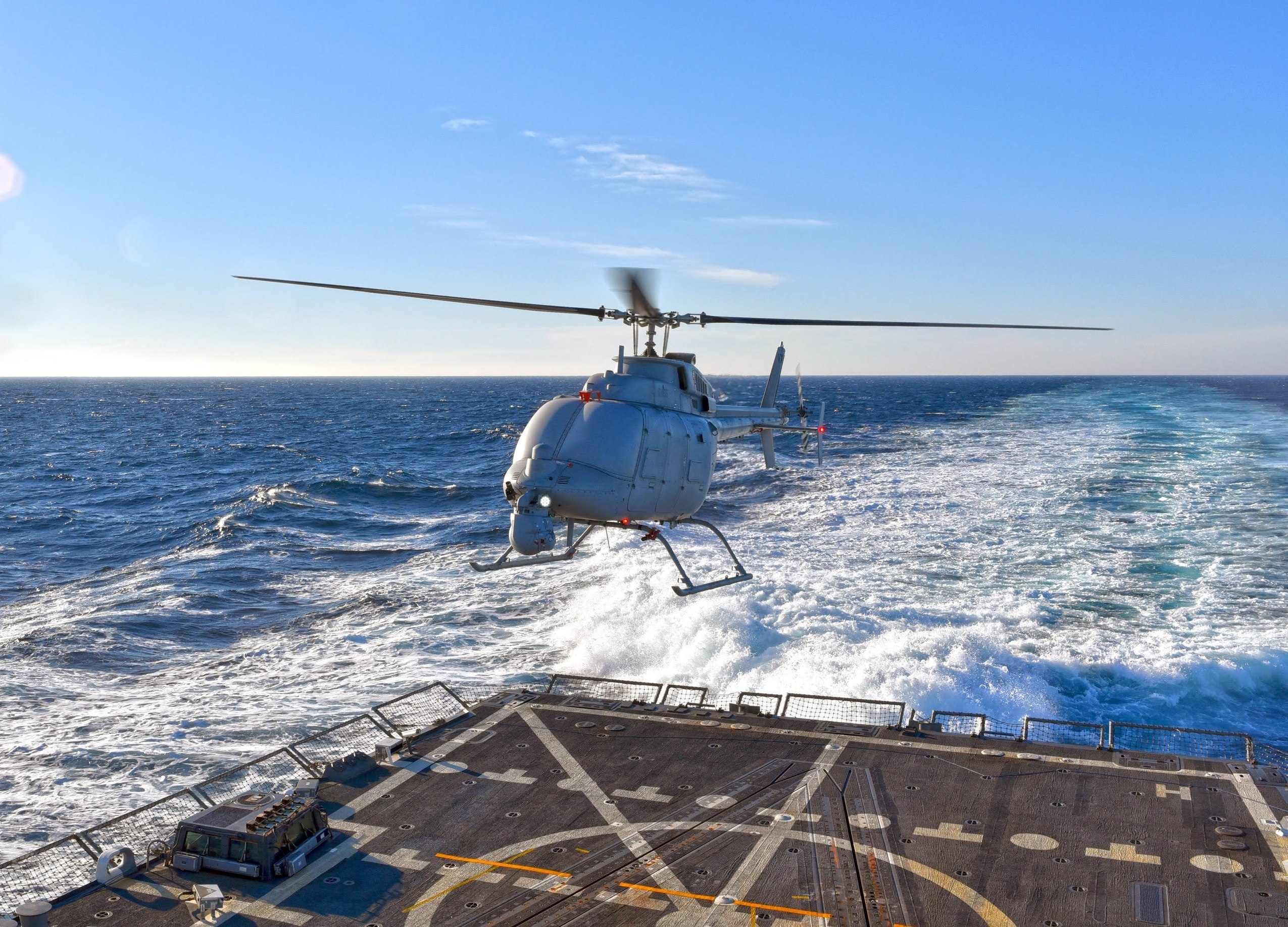 Le nouvel hélidrone MQ-8C Fire Scout a t...