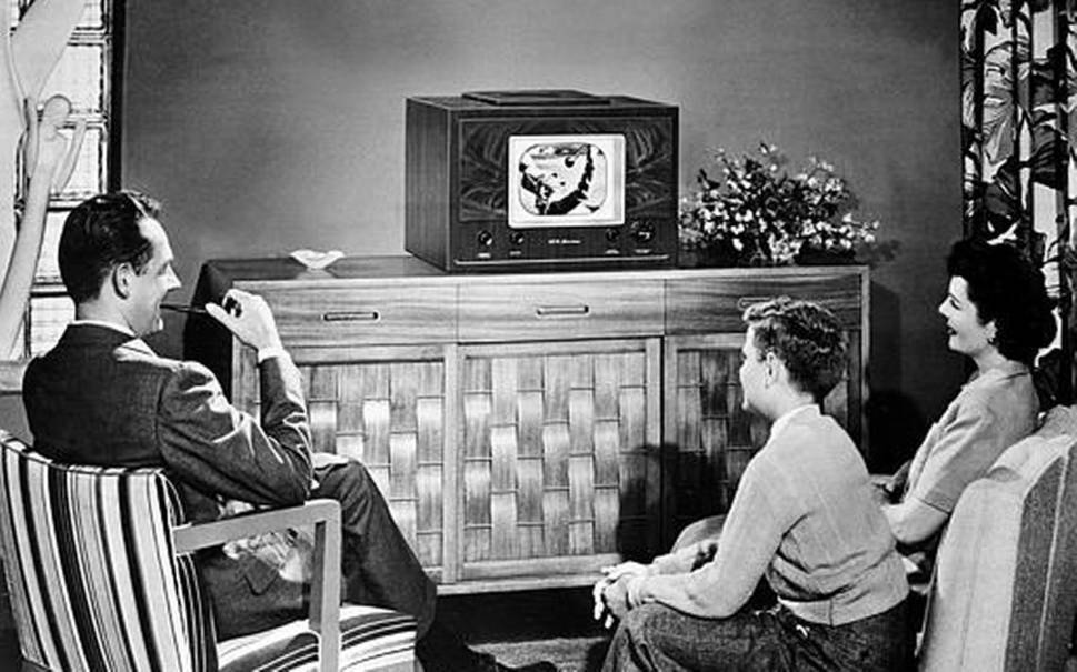 How to analyse visual texts – | Picture B...