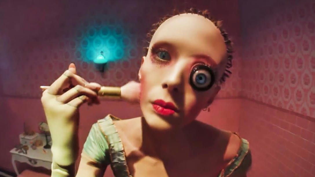 13 Best ‘Creepy Attic’ Scenes In Ho...