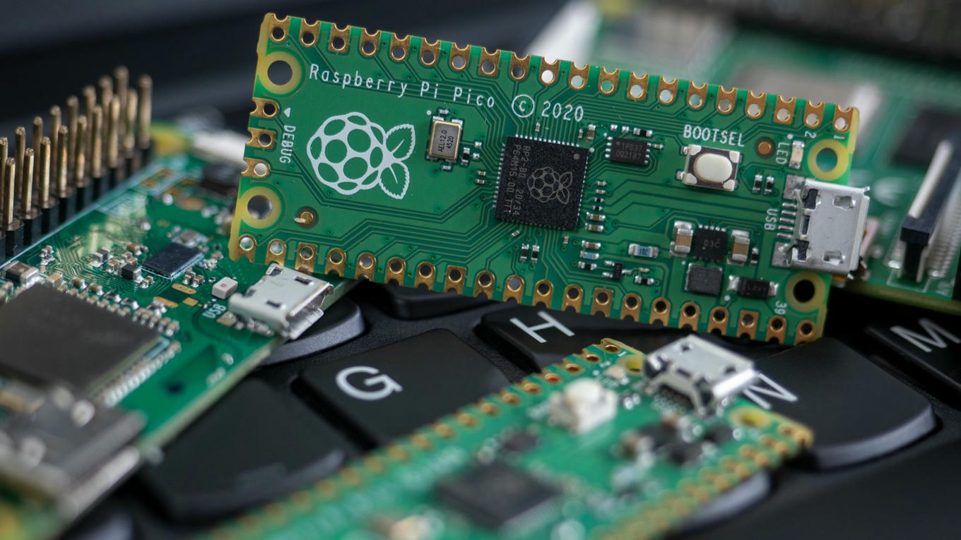 Raspberry Pi Low Voltage Warning: Possible Caus...