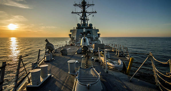 L’US Navy annonce le départ de deu...