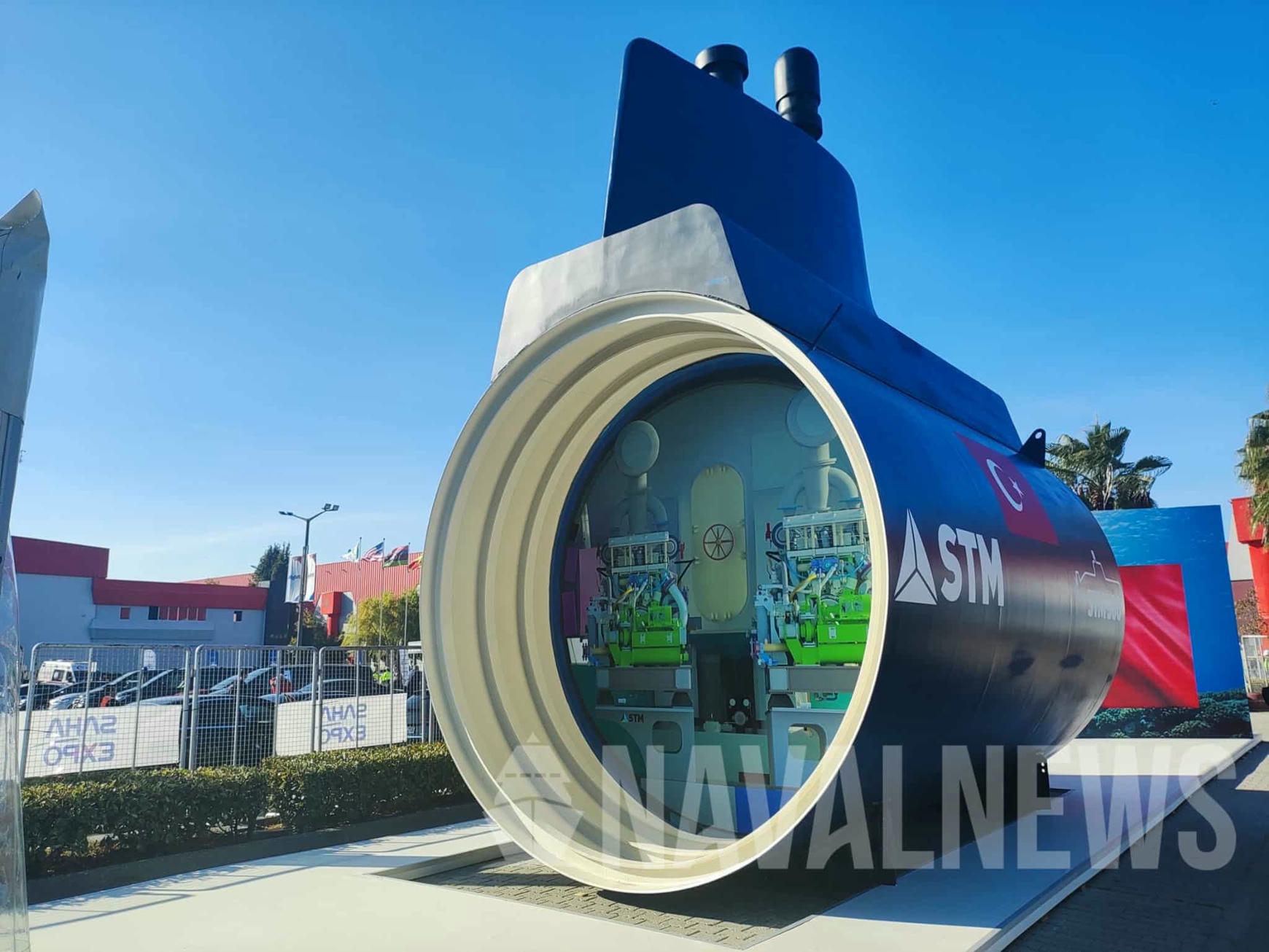 STM showcases STM500 light submarine pressure h...