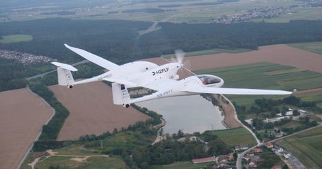 H2Fly's twin-fuselage aircraft makes world-firs...