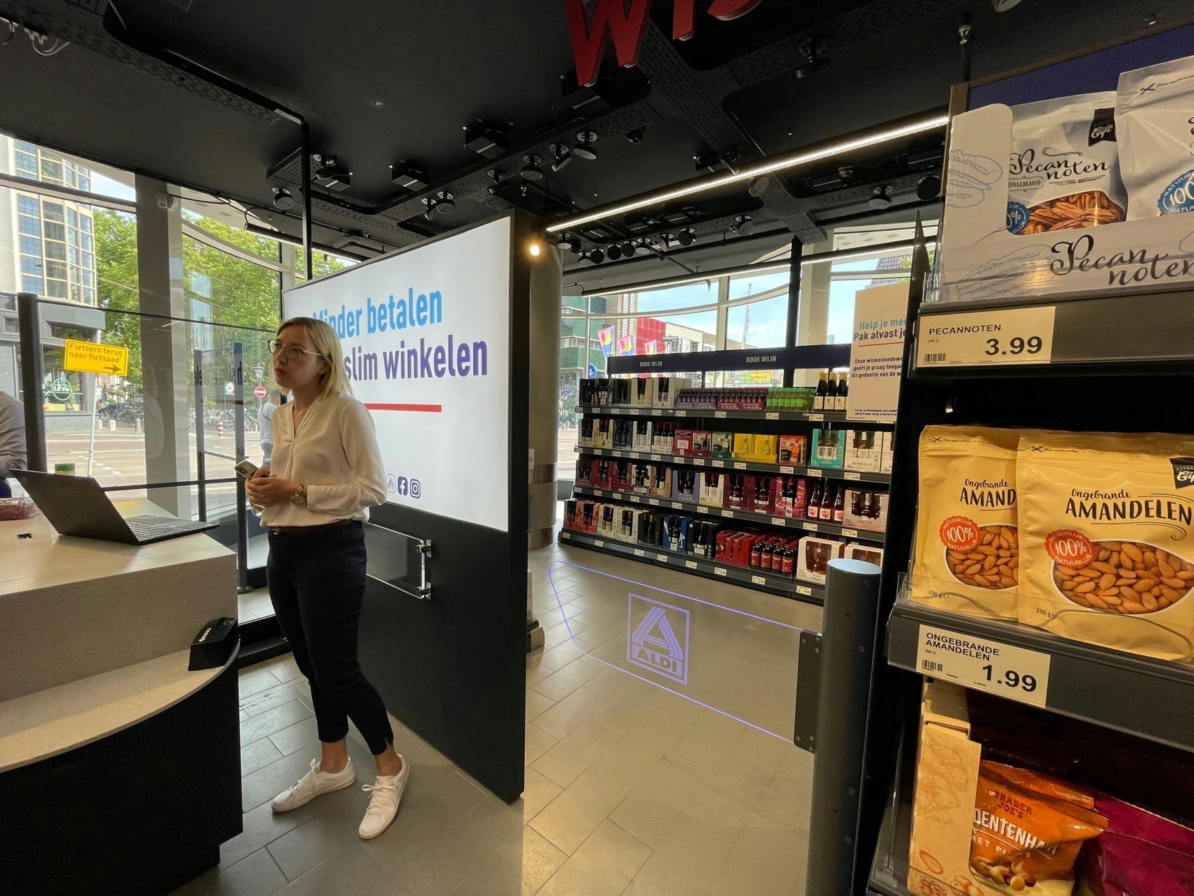 En images : Aldi ouvre un supermarché sa...