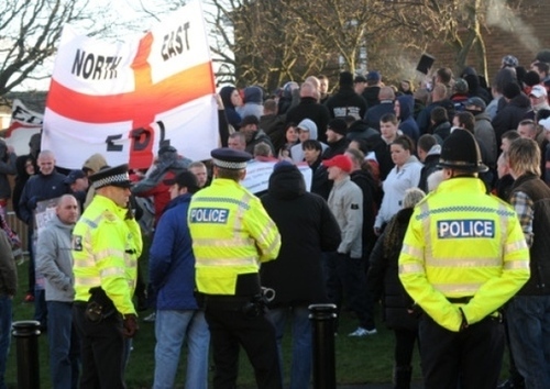 Anti-Sharia/Muslim grooming Gang protest against Islamic terror centre ...