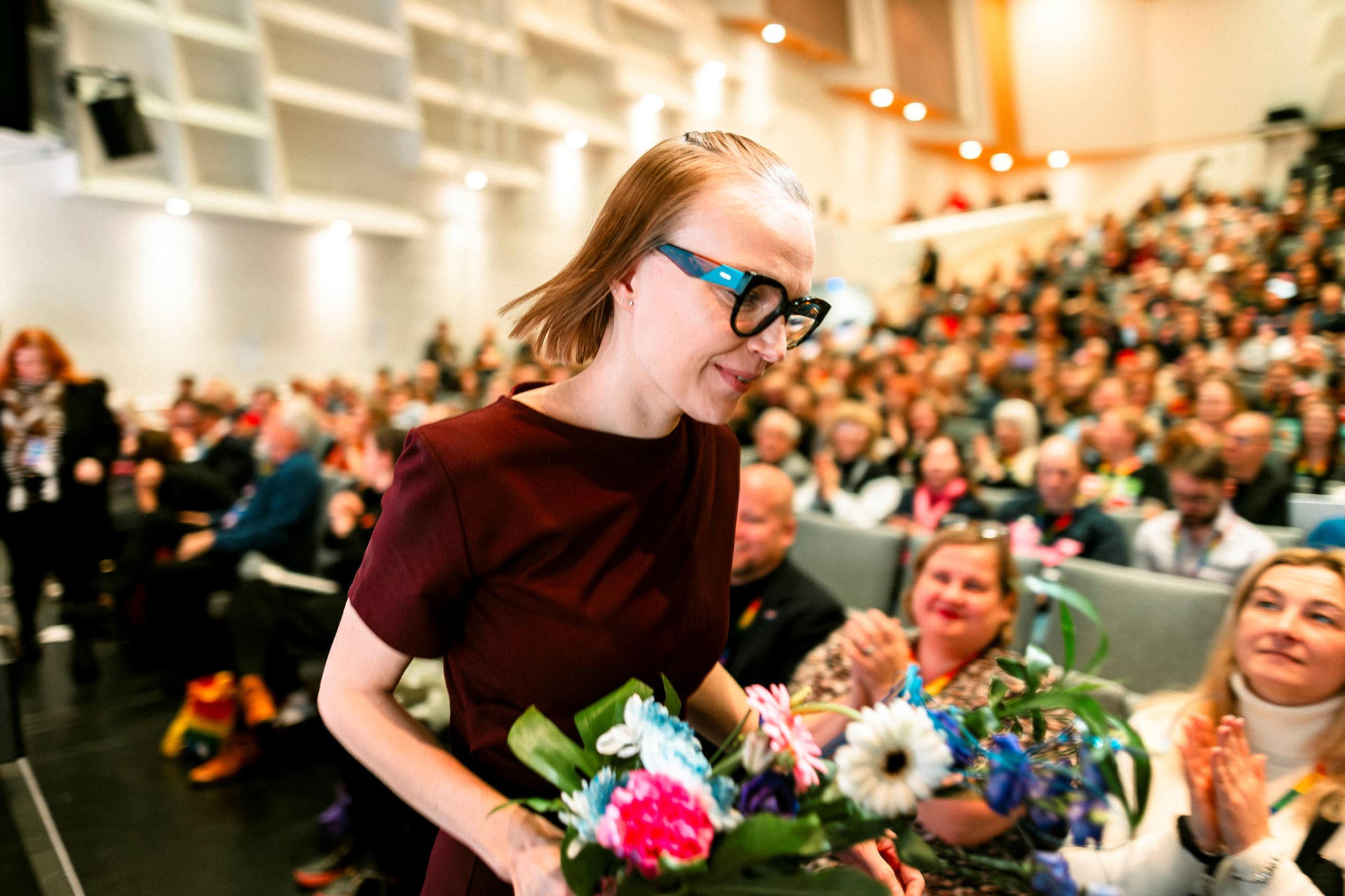 Historiallisen huono hallitus tekee töit&a...