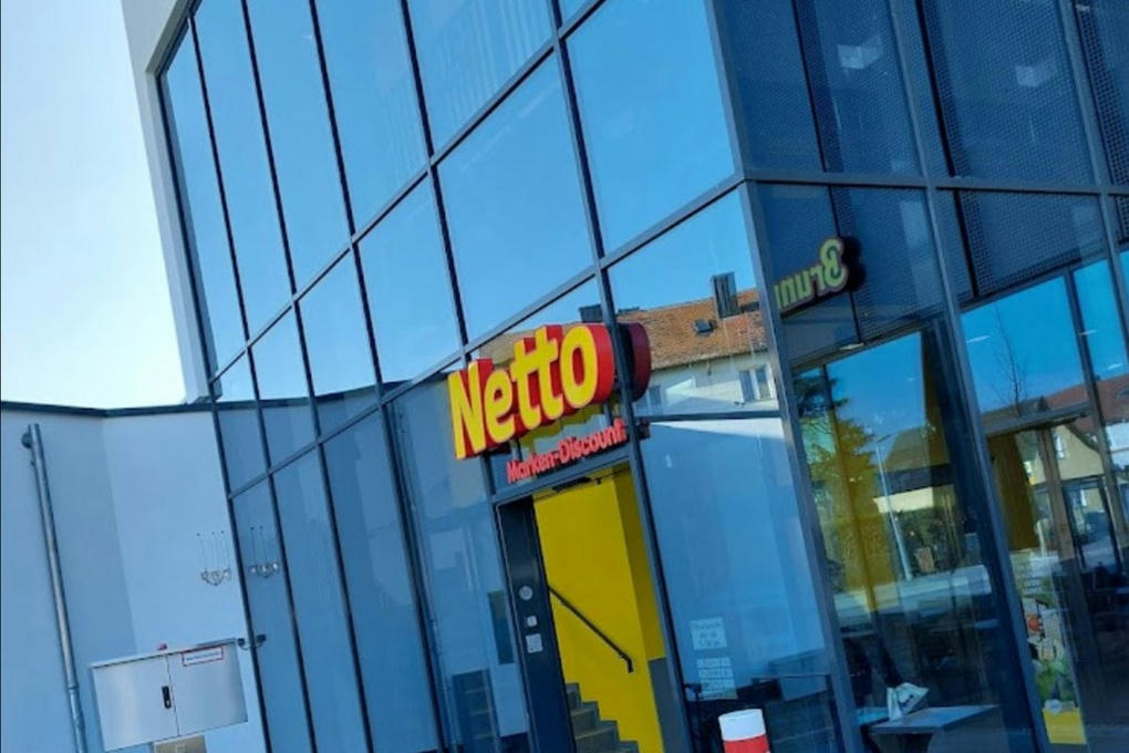 Netto déploie le plus grand magasin auto...