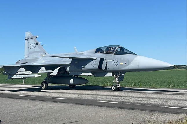 Gripen fighter jet software update move faster ...