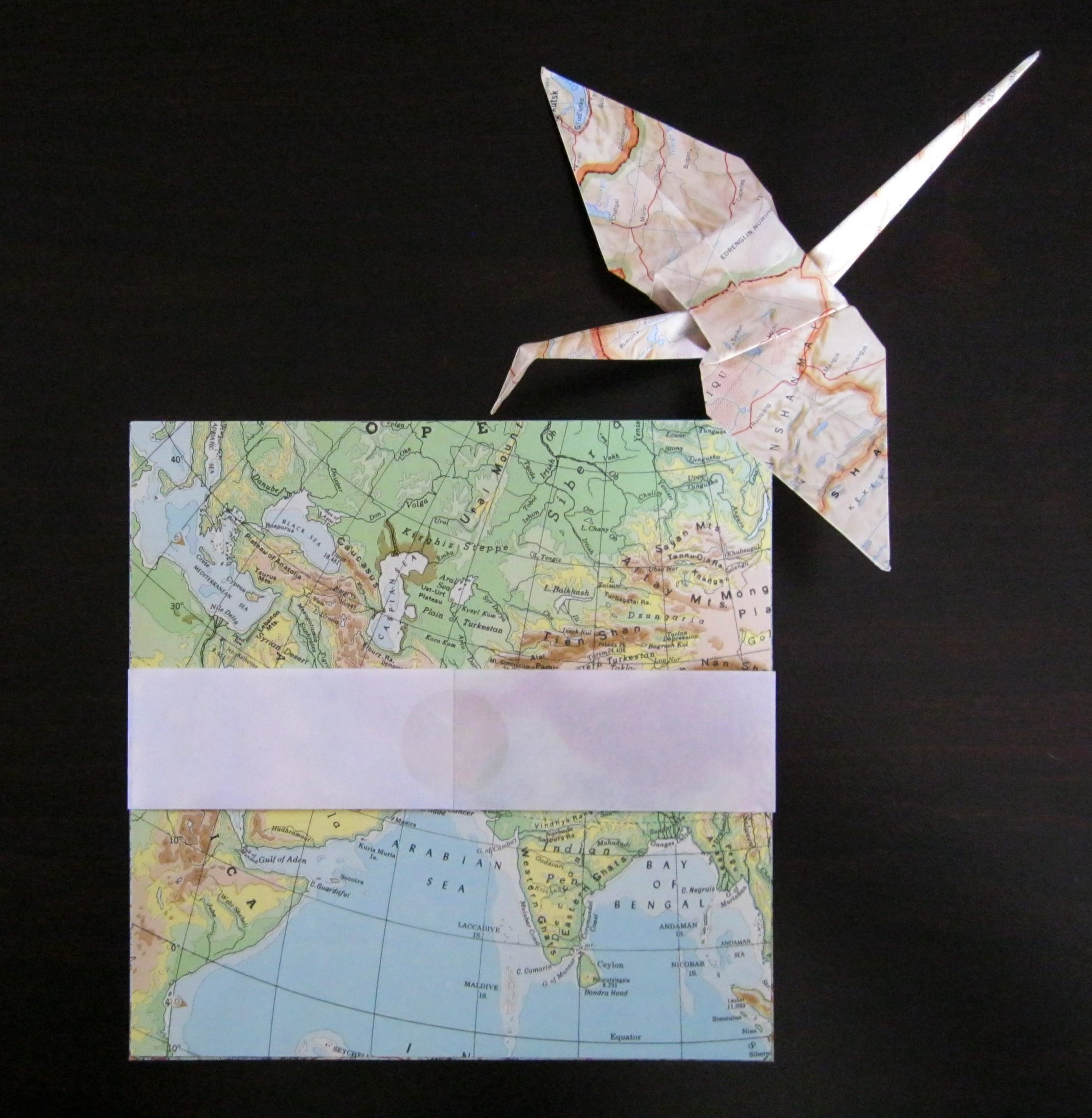 Upcycled Origami Paper From Old Maps | 1001 Rec...
