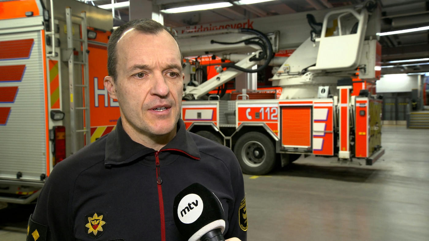 Lapin pomo ärähtää: Pelasta...