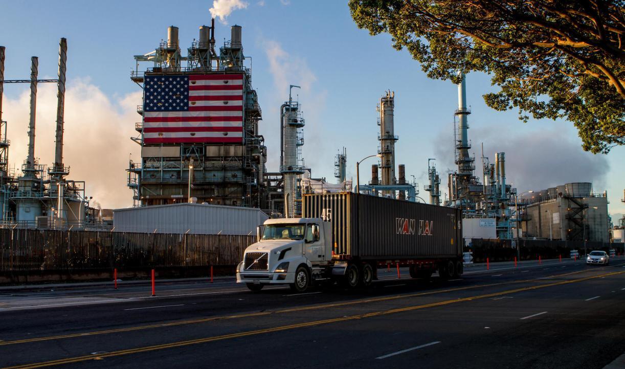 Some California Oil Refineries See a Future in ...