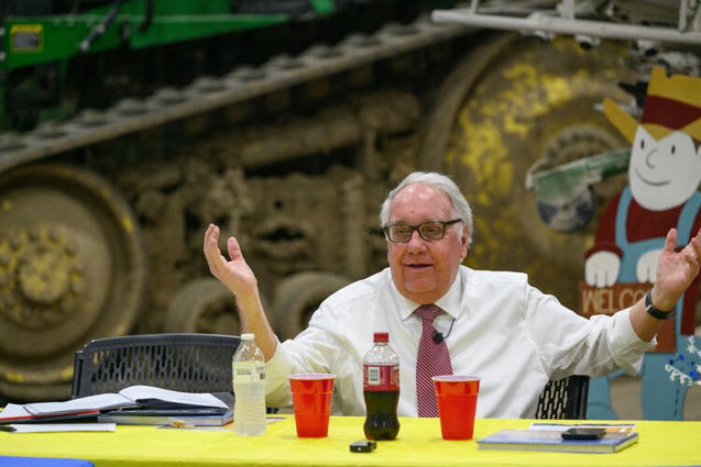 Howard Buffett, the college dropout with a $1bn...