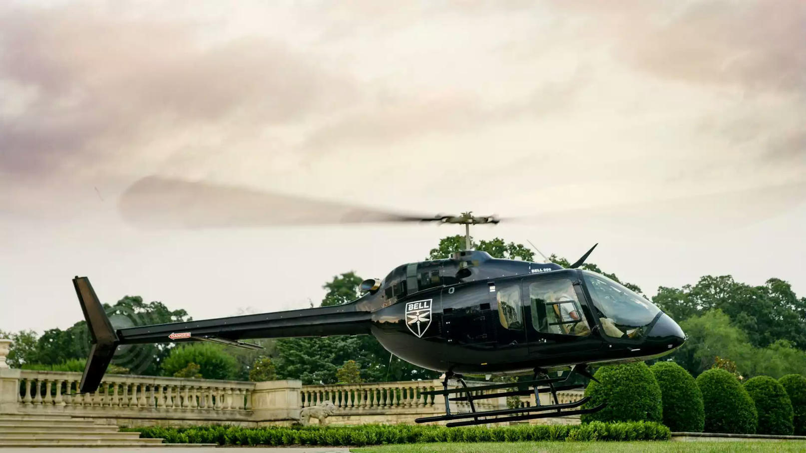 Bell Textron franchit le cap du 100e Bell 505 v...