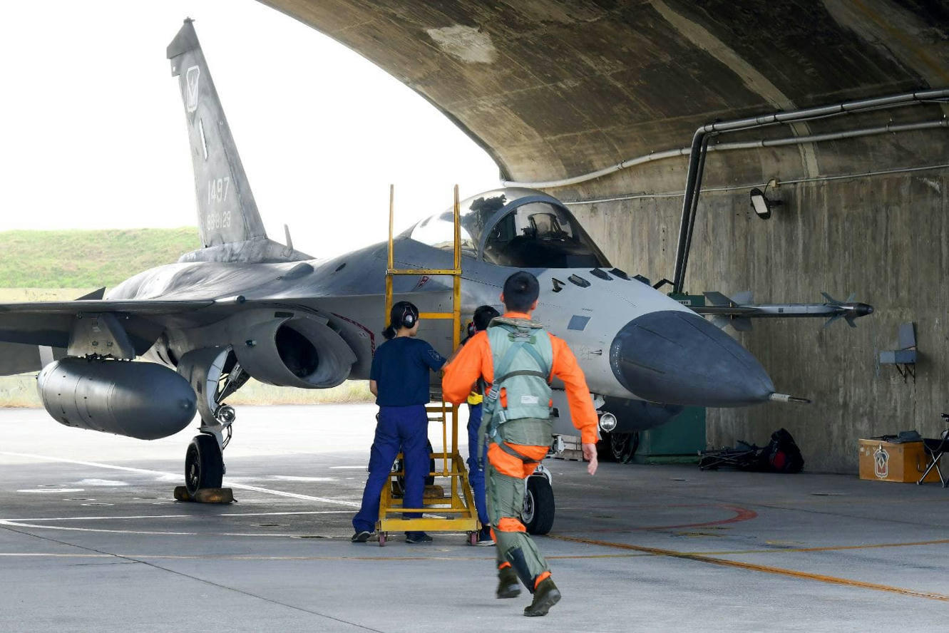 Taiwan expands F-CK-1 fighter jet arsenal with ...