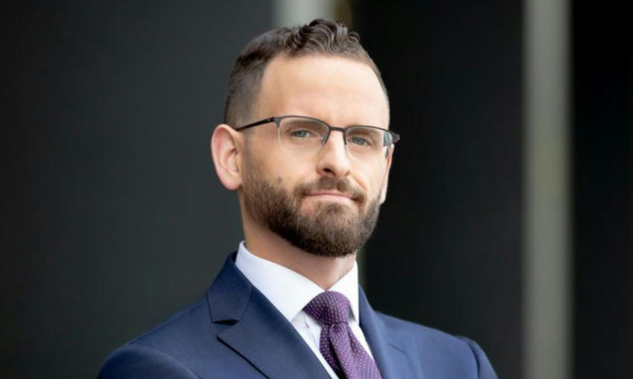 Fidelity Canada partners with Brookfield to off...