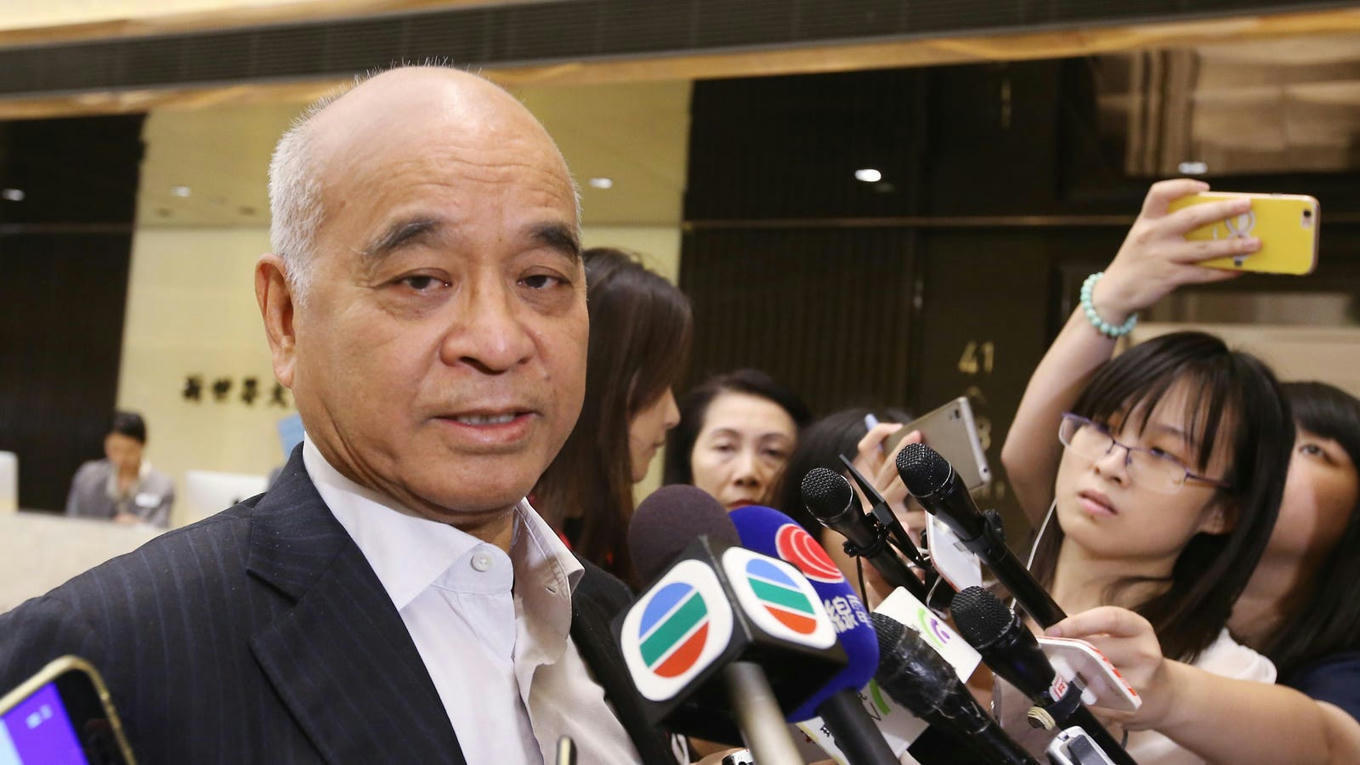 Hong Kong’s Billionaire Cheng Family Offl...
