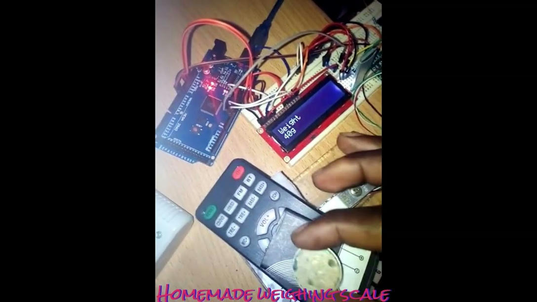 Homemade weighing scale with Bluetooth Connecti...