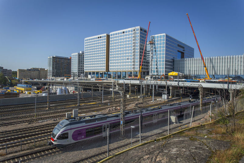 Kauppakeskus Triplaa rakentaneiden aliurakoitsi...