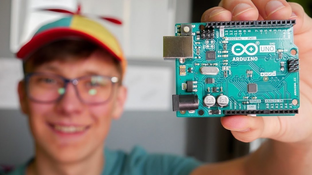 What is an Arduino? Beginner's Introduction to ...