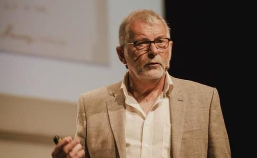 Graham Powell «Ser creativos en el aula&r...