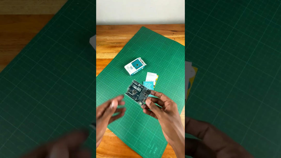 How to blink an LED bulb using Arduino UNO R4 M...